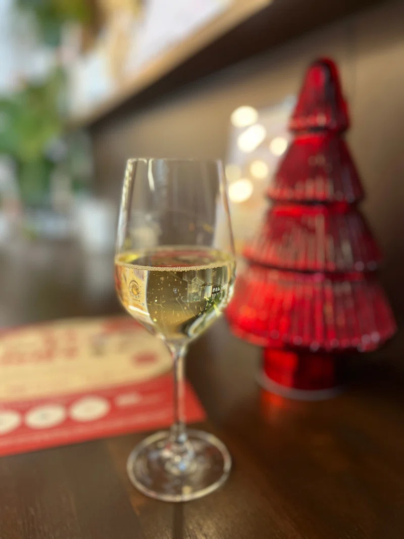 【盛岡市中ノ橋通】盛岡バスセンターで年末抽選会が開催されているので「Wine Restaurant TAKU」で昼酒してきた｜tabi ...