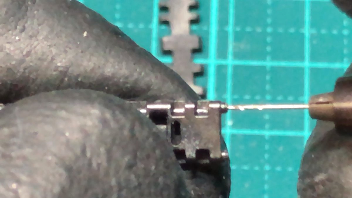 【ドラゴン】ヤークトティーガー・1/35（Dragon 6827 Jagdtiger w12.8cm PaK 80 L66）可動履帯【AFV ...