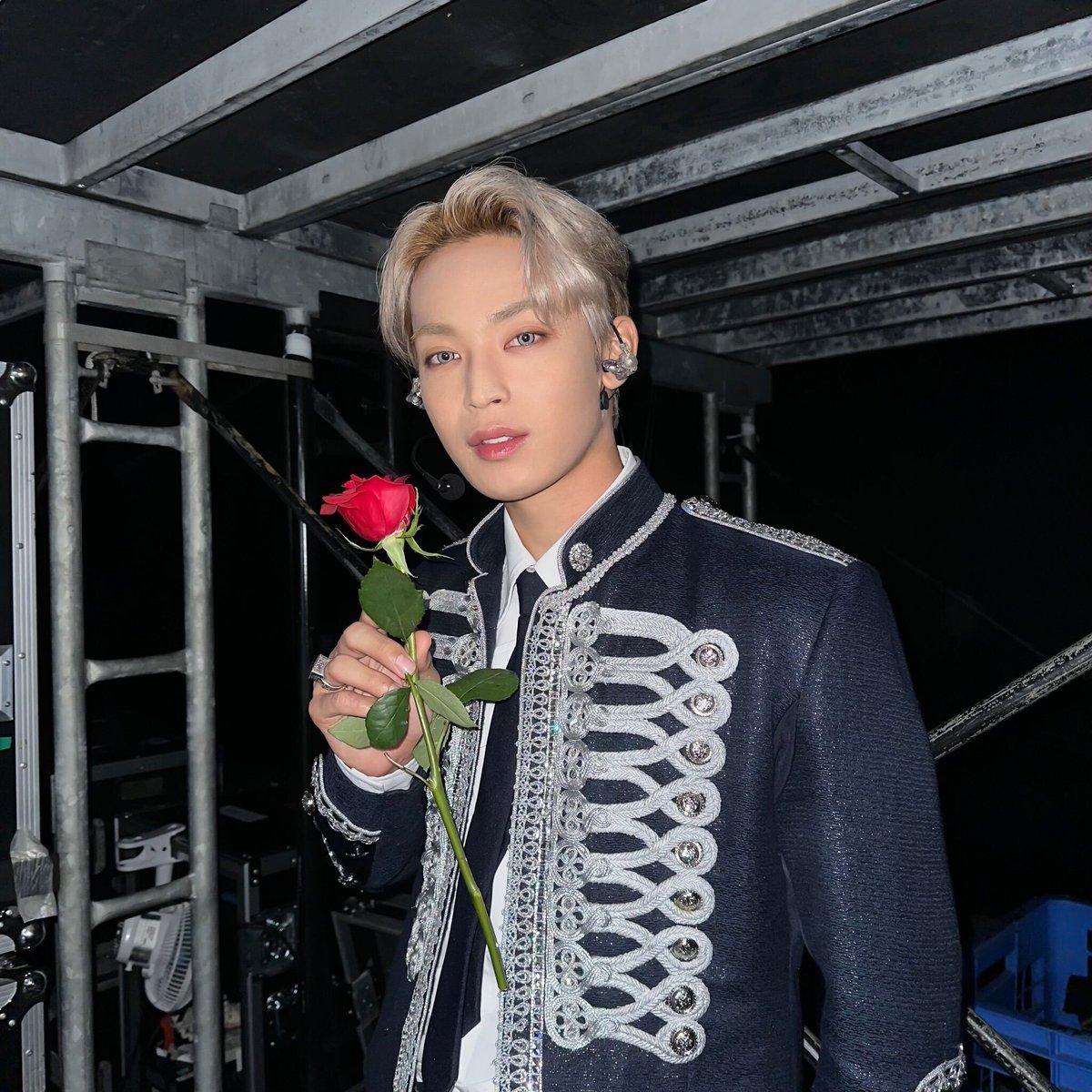 👔JO1 推し衣装アンケート👔｜サソリ