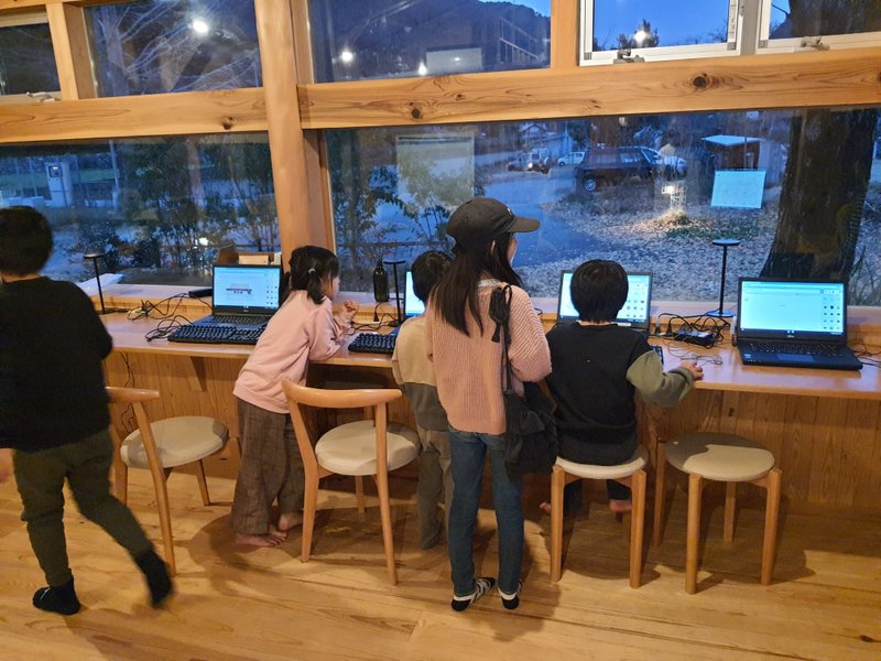 クリスマスオーナメントをモデリングしてその場で3dプリント（coderdojo神山 55 開催のご報告）｜coderdojo神山 3050