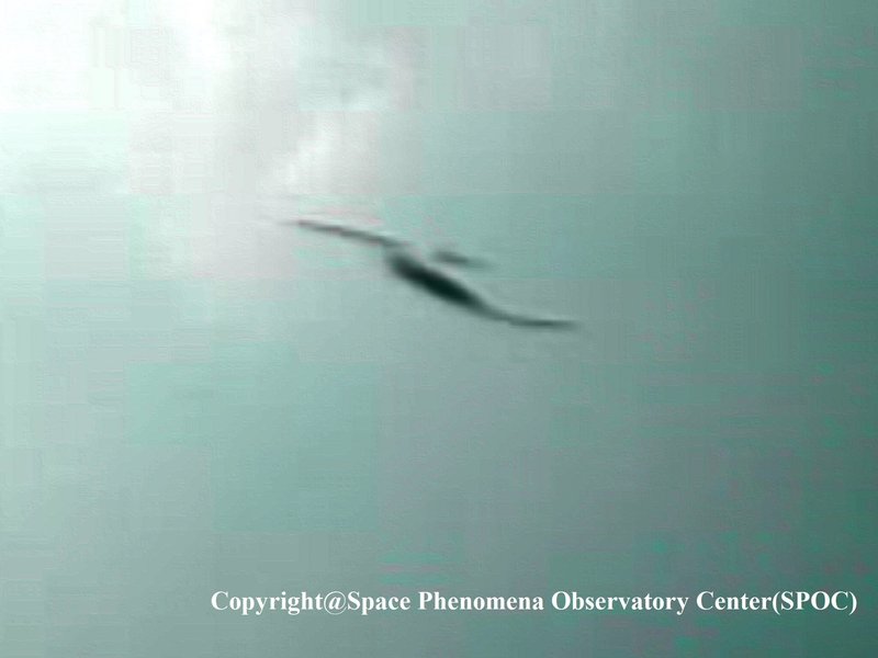 Never-before-seen and astonishingly odd-shaped UAP captured by SID-1 ...