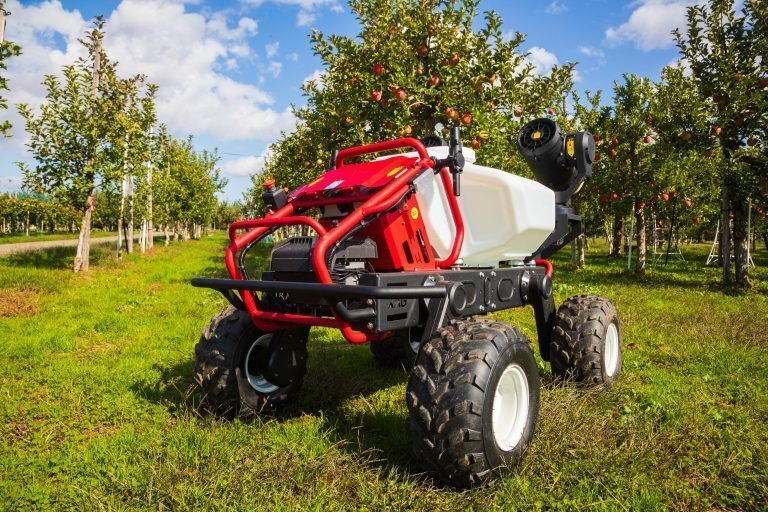 農業用無人作業車R150による薬剤防除実証｜こまちチャンネル