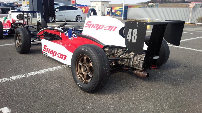 普通の大学生がレーシングドライバーを目指したわけ(5)｜Ryuichiro Tomita