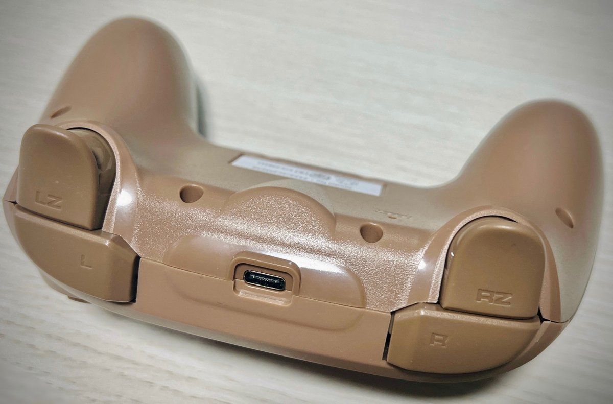 3COINSのゲームコントローラー(Switch用、2750円)を買った｜iF