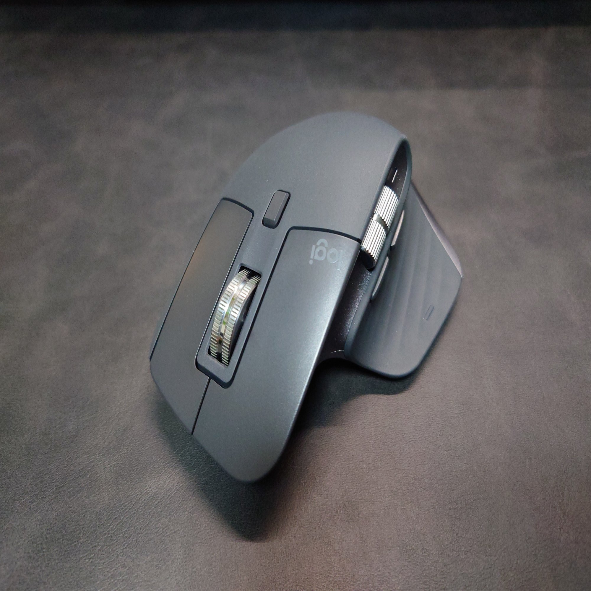 【ガジェットレビュー】高性能マウス ロジクール MX MASTER 3s｜EmuLog＠在宅ワーク&ガジェット好き&物欲解放の備忘録