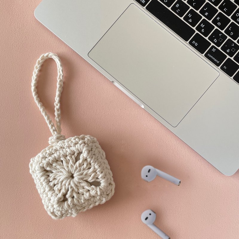 PDFダウンロード編み図【かぎ針編み】 AirPods case｜SLOW CRAFT