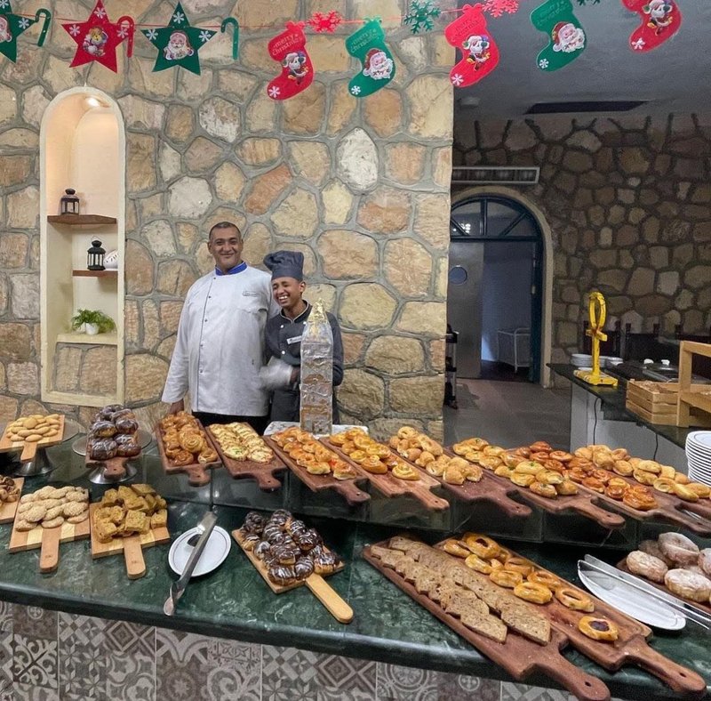 🇪🇬エジプト・アブシンベル🥪国民食パン🥐種類豊富で美味い😁Seti Abu Shimbel🏩｜こぐまグレース🧸