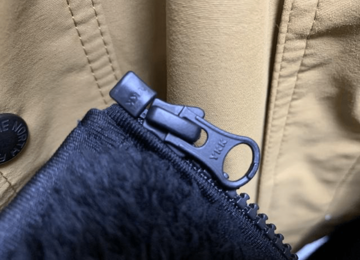 THE NORTH FACE マウンテンライトジャケット×UNIQLOフリース の THE NORTH FACE マウンテンライトジャケット×UNIQLOフリース の