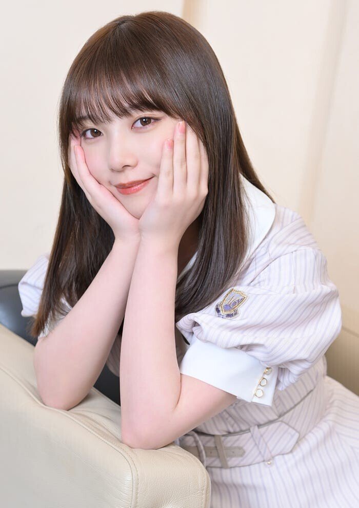 転校してきた高校で初めて隣の席になった子はいつも眠そうにしている女の子でした……｜ラギ妄ツイ