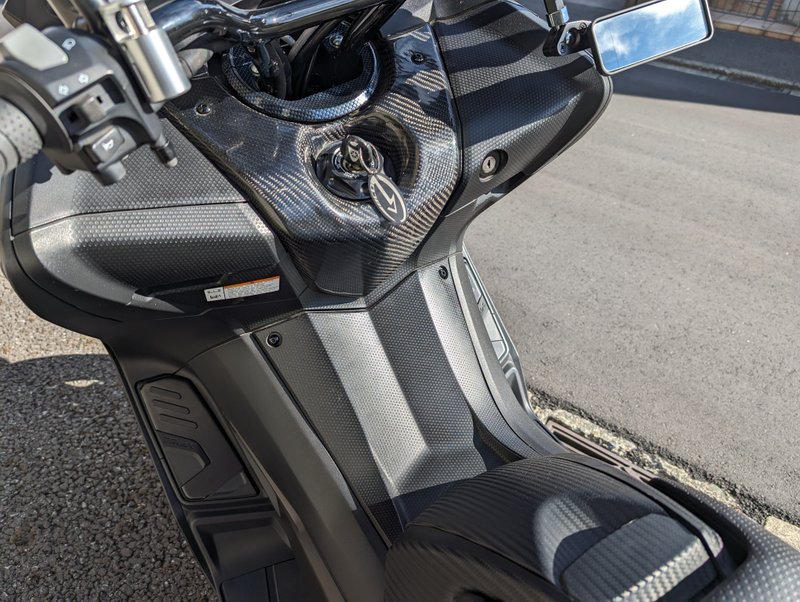 TMAX530 エアクリーナー交換‥｜Re:TMAXとボク