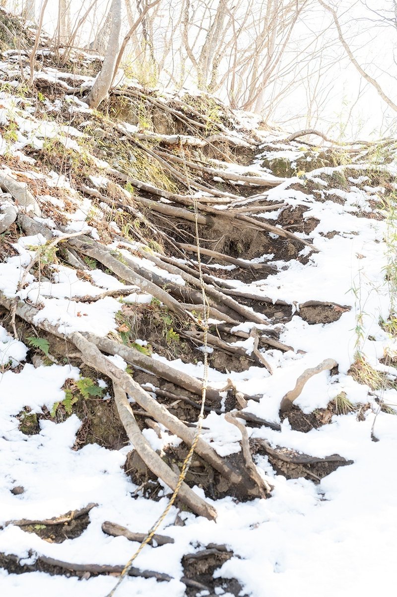茨城のジャンダルムは思っていたよりすごかった＆下山後のおしゃれカフェにハマる〜生瀬富士・月居山〜｜ほんだよしこ