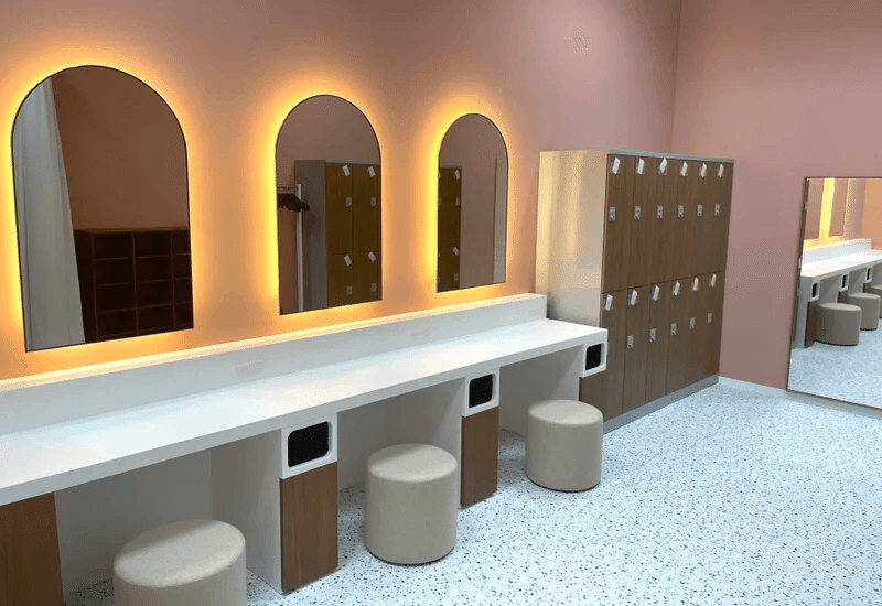 At the Forefront! A Sneak Peek at COVER Corporation’s New Studio!｜カバー ...