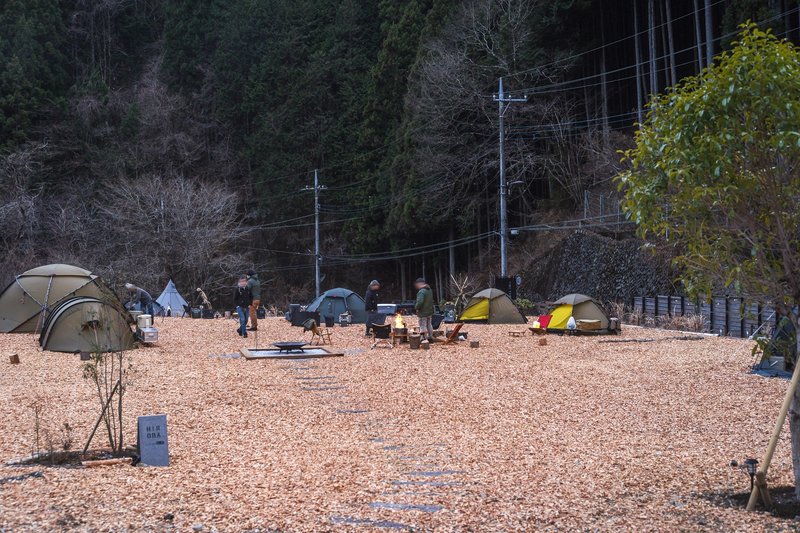 TONAKA | HIROBA SITE｜TONAKA