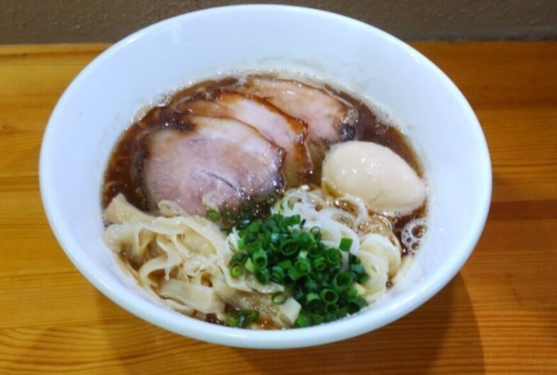 魚介系スープのラーメン店｜dgnfj