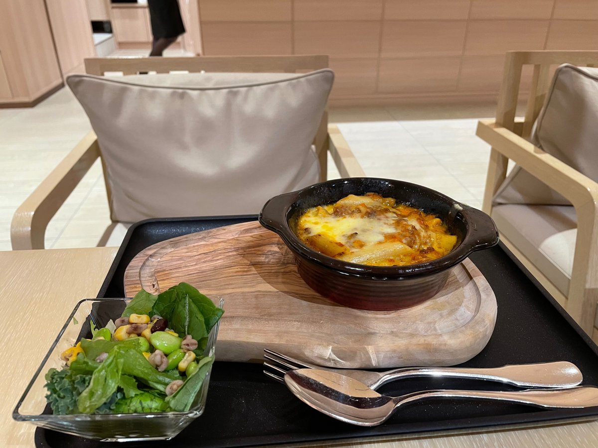 03 JALさんのフライトnote】成田空港 国際線ファーストクラスラウンジ｜Sora＊note