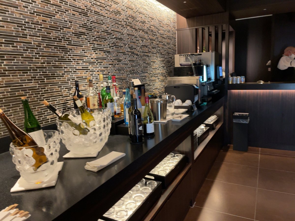 03 JALさんのフライトnote】成田空港 国際線ファーストクラスラウンジ｜Sora＊note