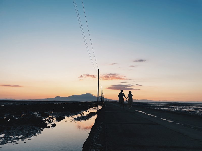 長部田海床路は夕日の絶景ポイント！｜u_we_kaku