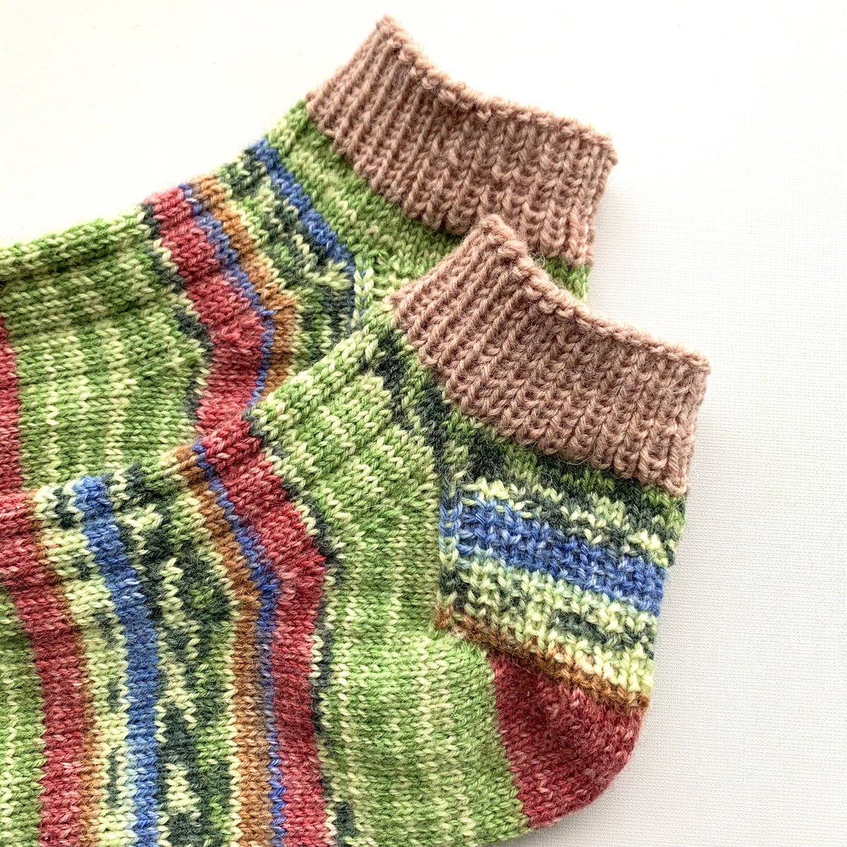 そっと寄り添う名脇役。【ヒールフラップ】｜cotto mou/心躍る手編み靴下作家の備忘録