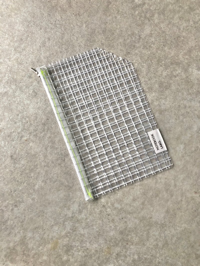 駆け出しノート屋の商品紹介：ノートに着脱可能なジッパーケース!｜NOTEBOOK LABO.