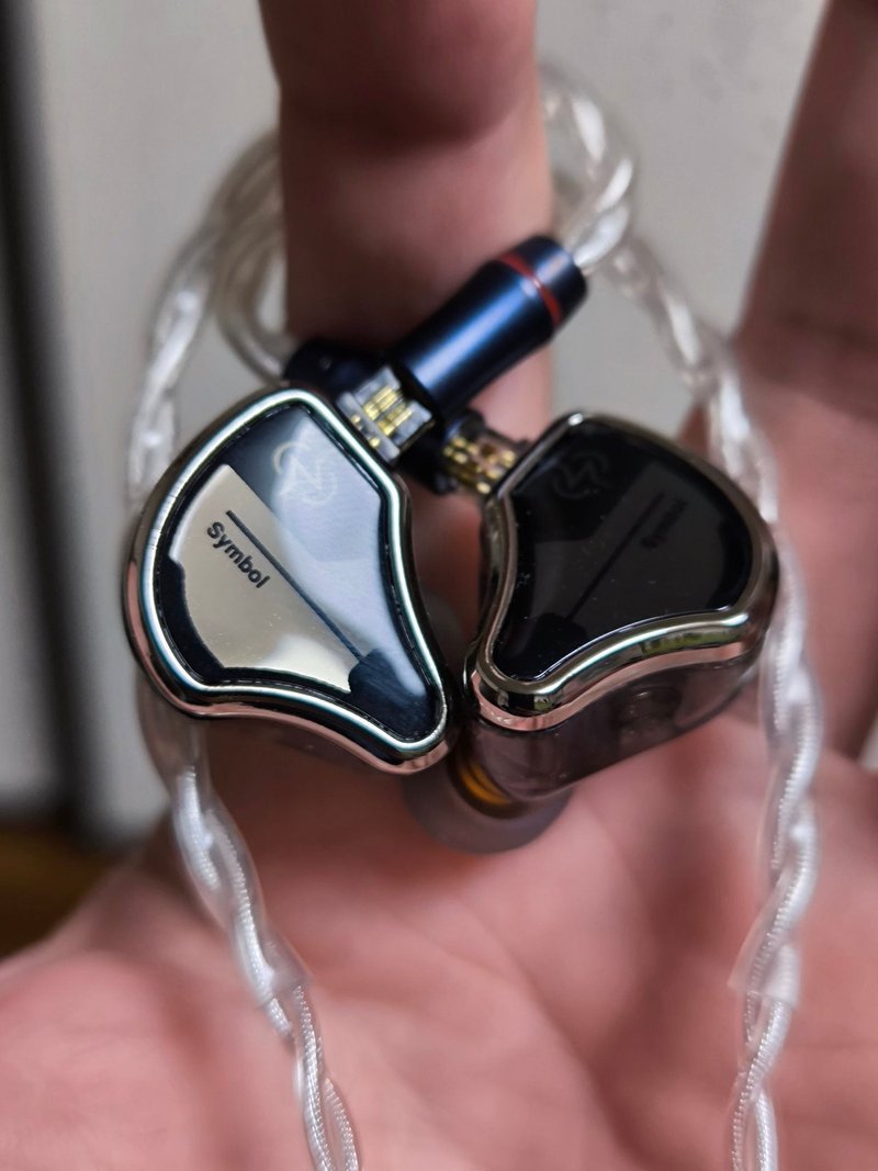 CCZ BC04 BC02 レビュー 楽しい音のイヤホン #PR｜西野績葉