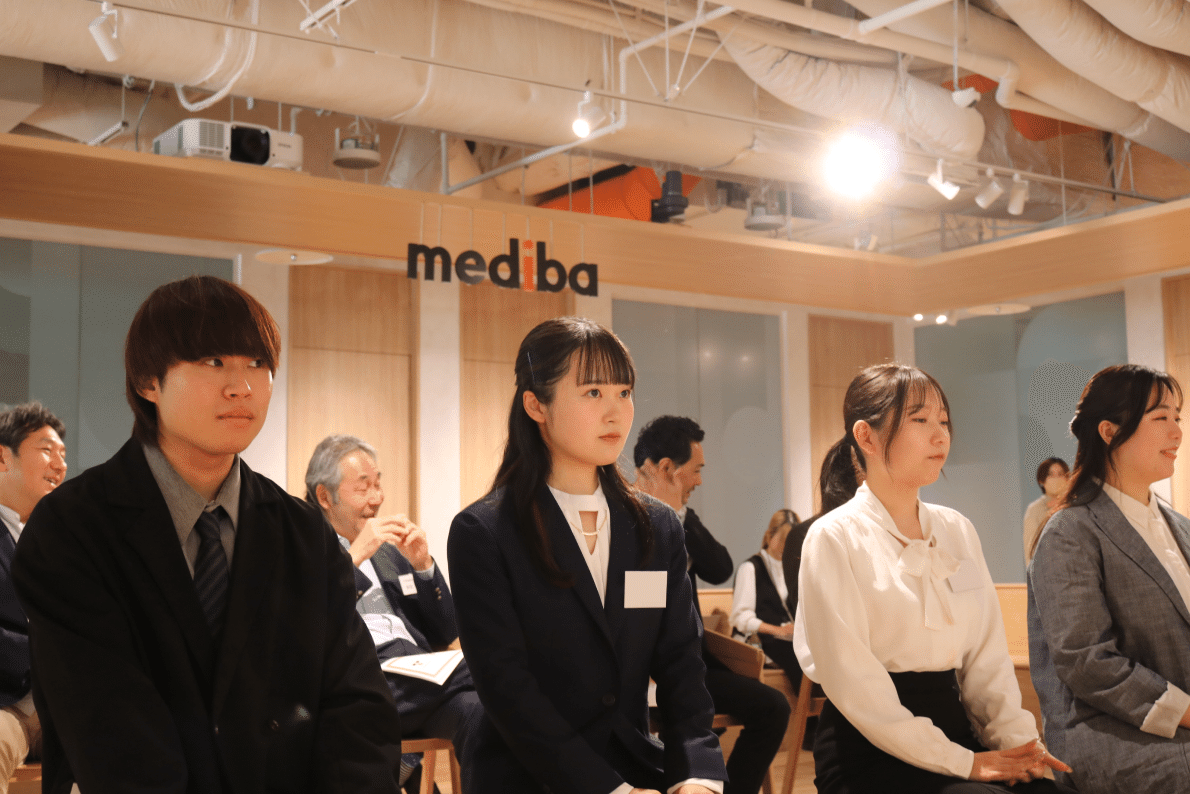 今年度は計8名が仲間入り！2024年度入社式を行いました｜株式会社mediba