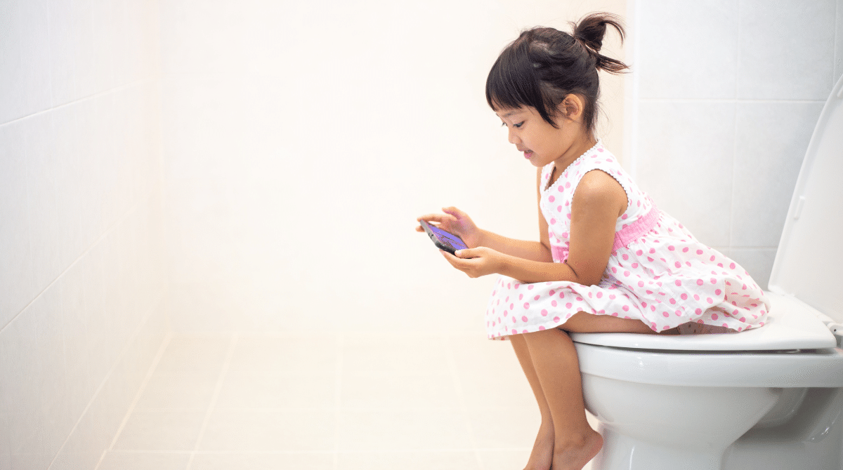 トイレトレーニングはいつから？どうやる？現役保育園園長が発達を解説します！｜園長コマツ