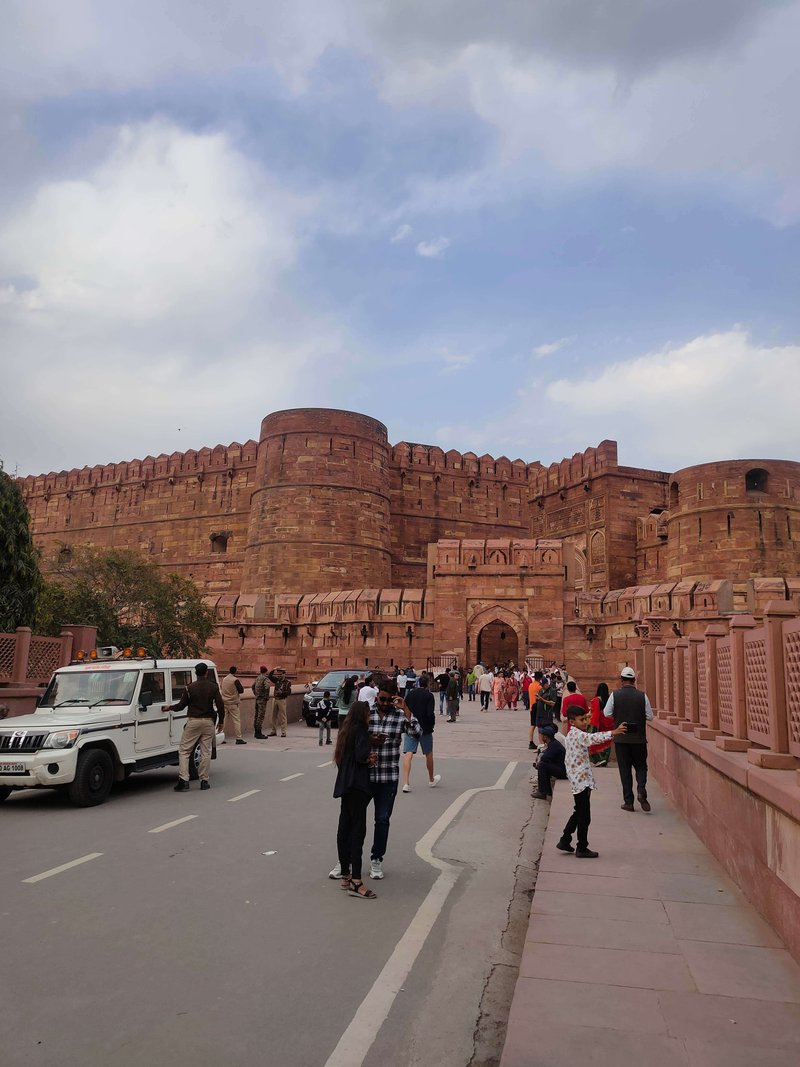 憂愁の皇帝@アグラ城塞｜Ikumi Bowles(ボウルズ郁美）