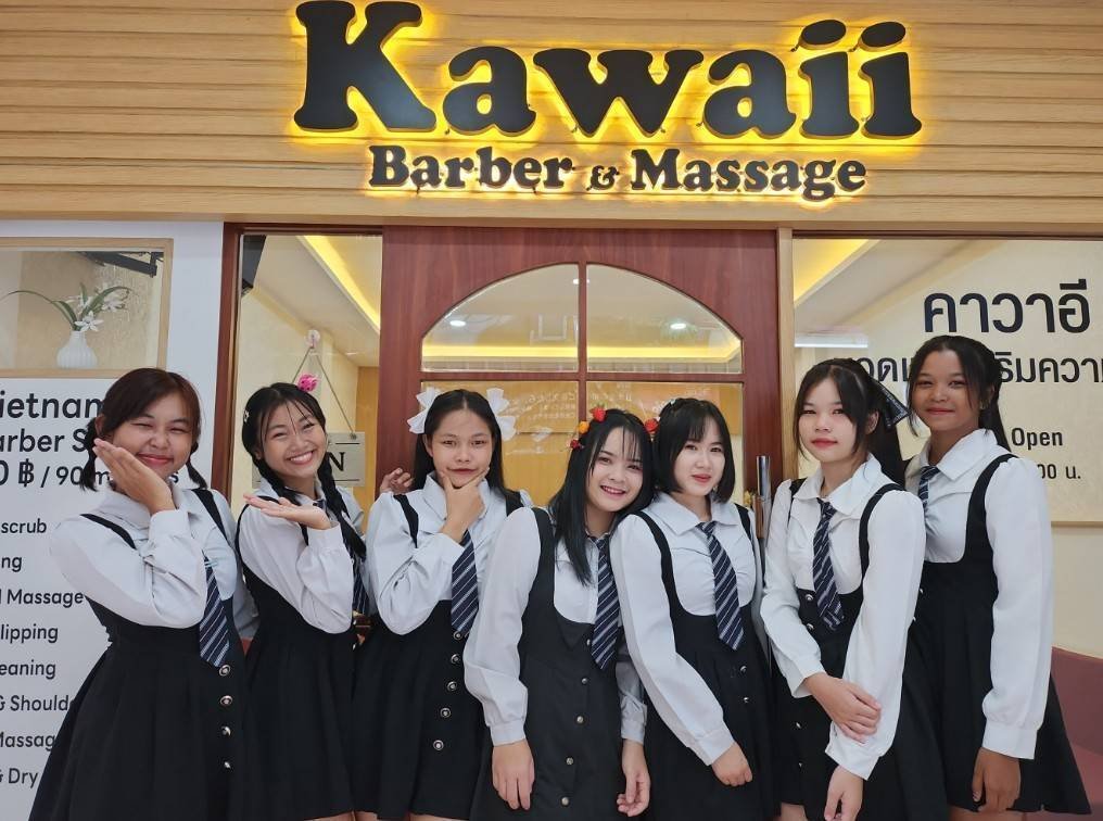 スタッフ紹介シリーズvol 4「クック」ベトナム理髪店【kawaii Barber And Mssage】カワヰヰゲリヲン新劇場版q