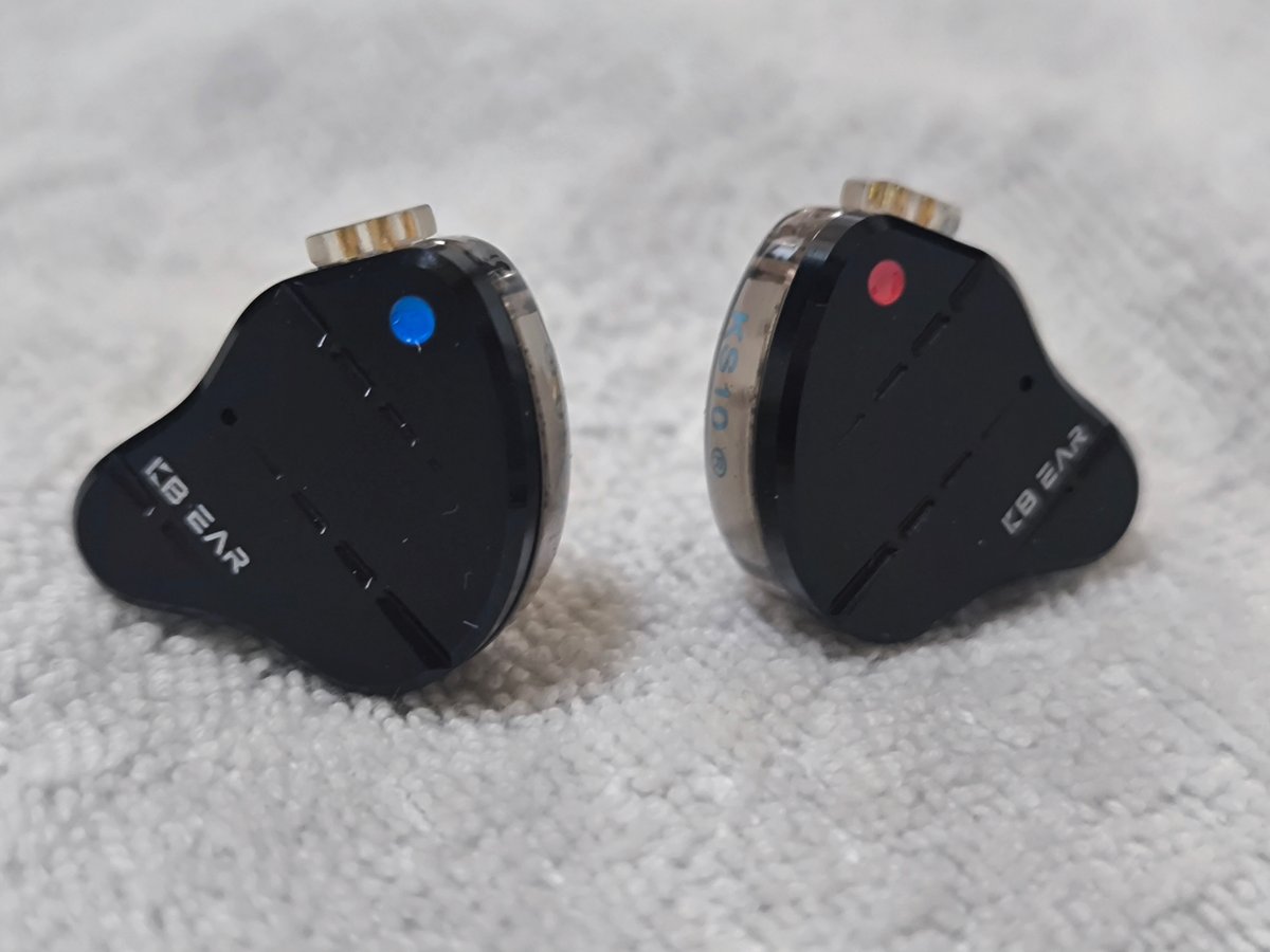 KBEAR KS10 堅実な音作りとビルドの中華ハイブリッドイヤホン #PR｜西野績葉