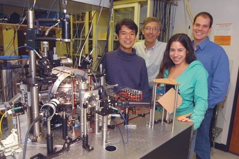 Quantum-computing hardware development: From dream to reality—AOKI ...