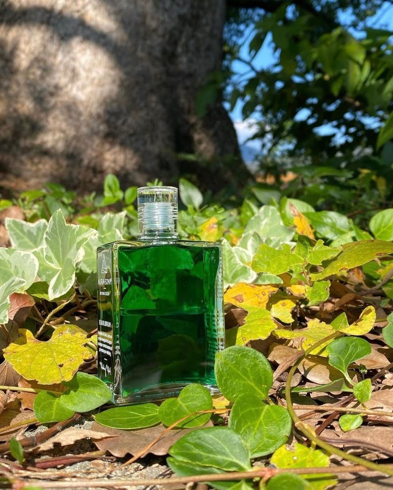 グリーンのボトルを選ぶとき。｜Kayo Mitsu