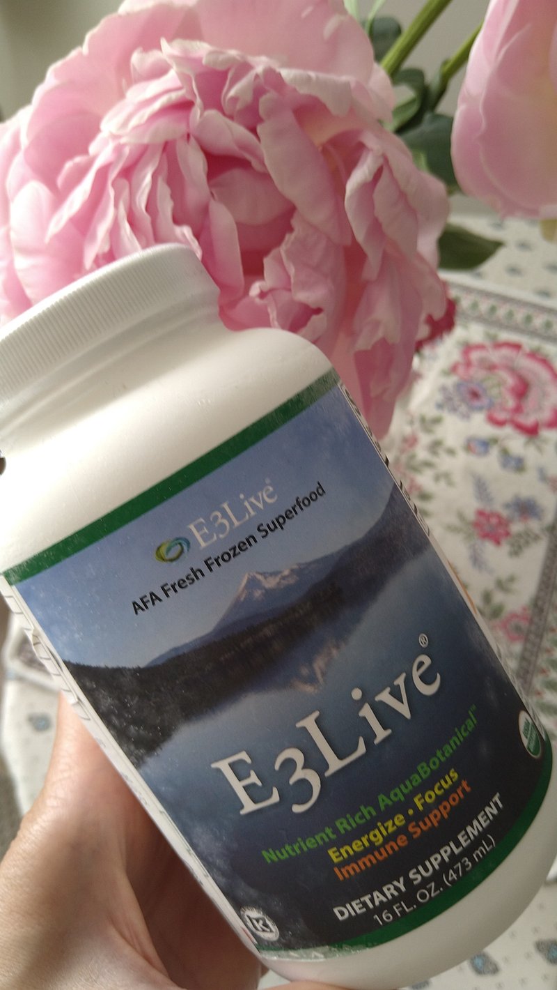 Tomomiの更年期ライフE3Liveな日々#21わたしがブルーグリーンアルジーを飲む理由｜E3Live Japan