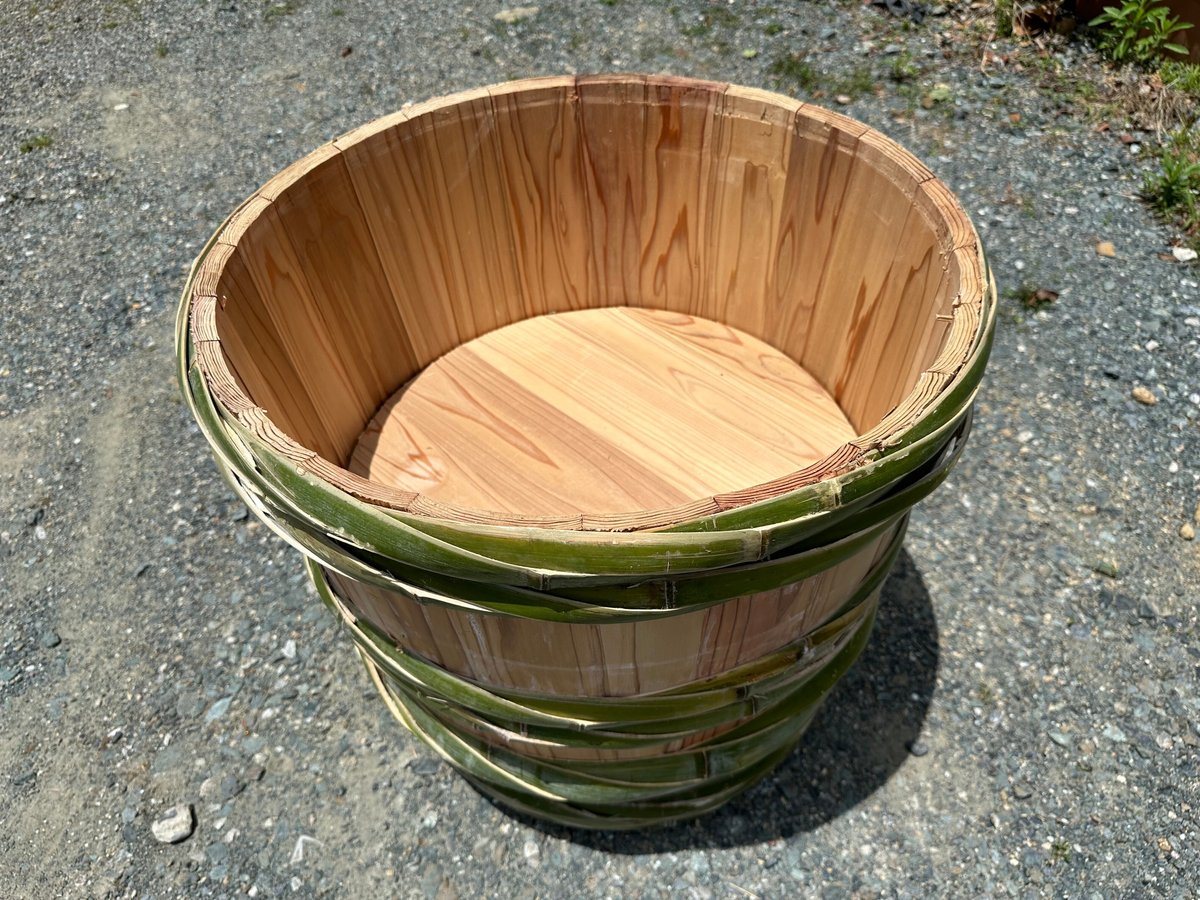 酒樽で睡蓮を育てよう(1) 花の舞酒造｜NicePapa 平野 尚志