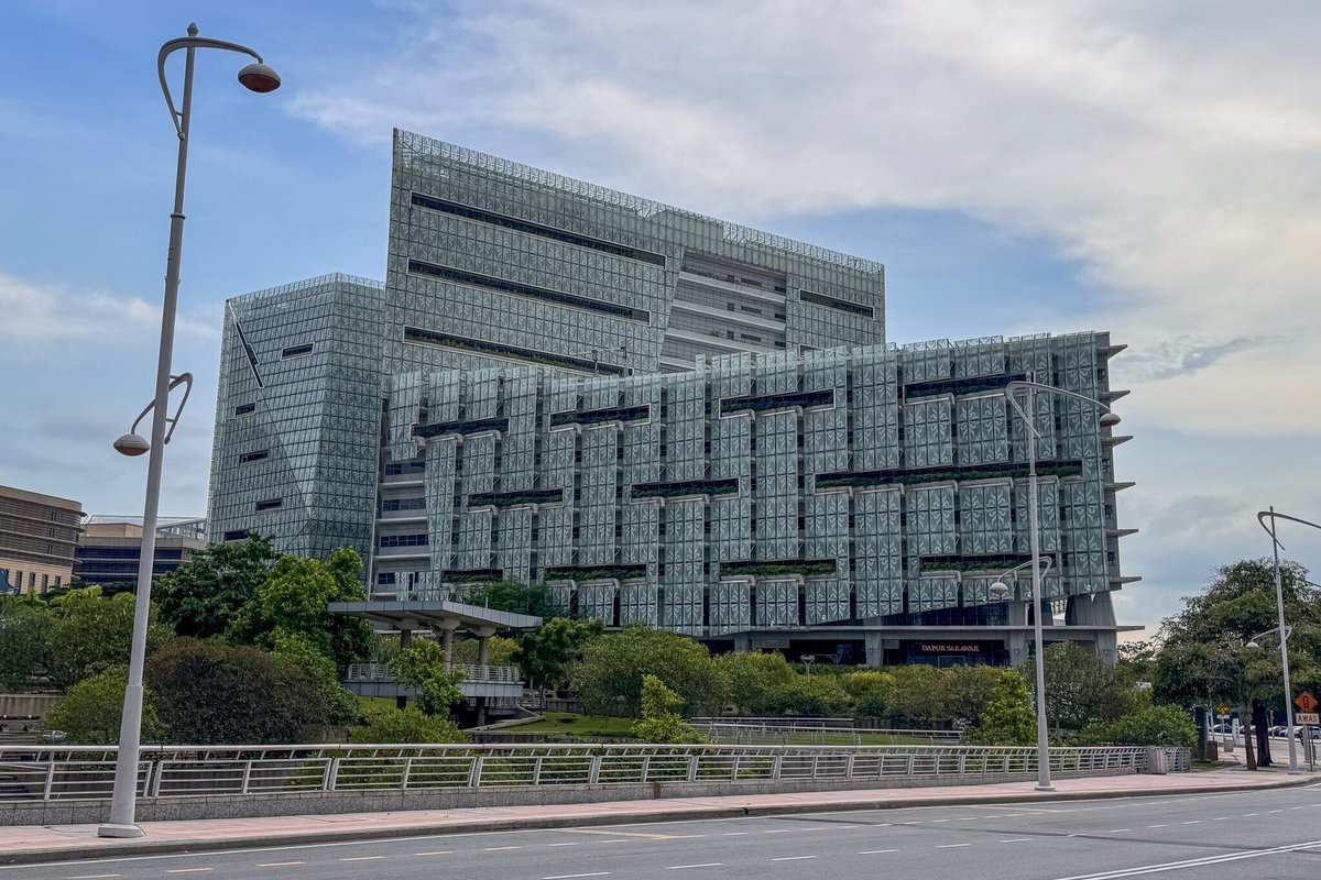 #5 マレーシア・プトラジャヤ観光散策記 （2024 マレーシア旅）｜あさまる