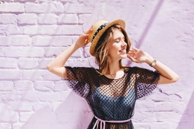 モテる女の特徴＆必須条件は？男性に確実に好かれる女性の外見・性格・仕草・会話・LINEまとめ｜株式会社エニトグループ