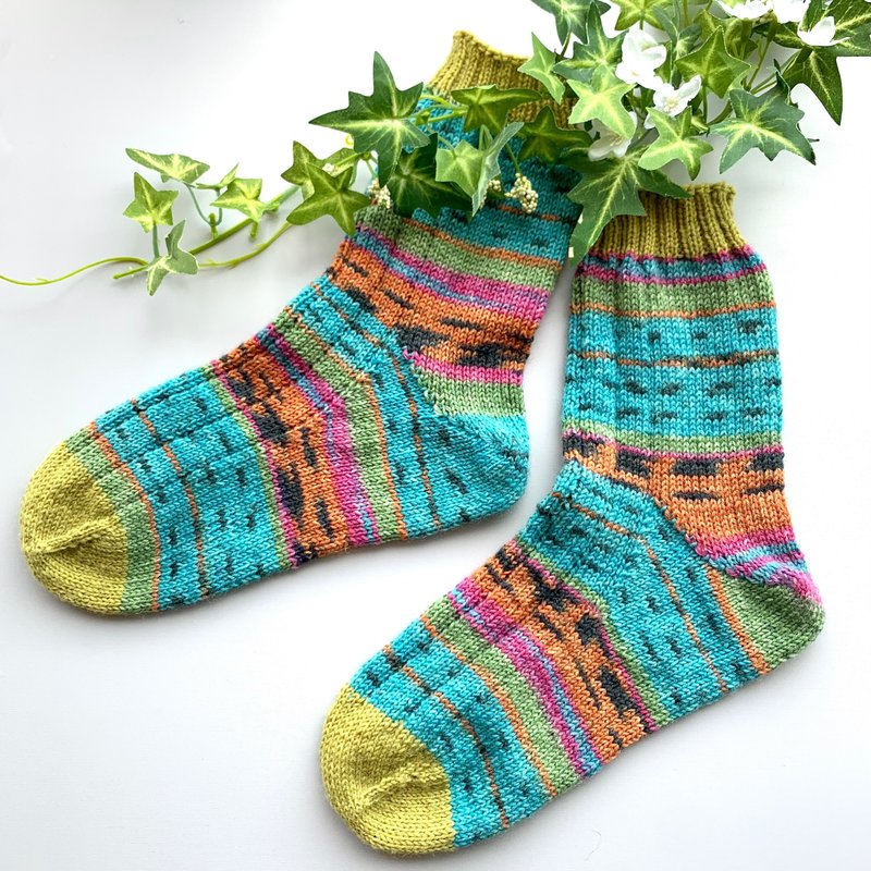 ブルーのsocksに魅せられてるのはなぜか｜cotto mou/編み物と私と日々の徒然