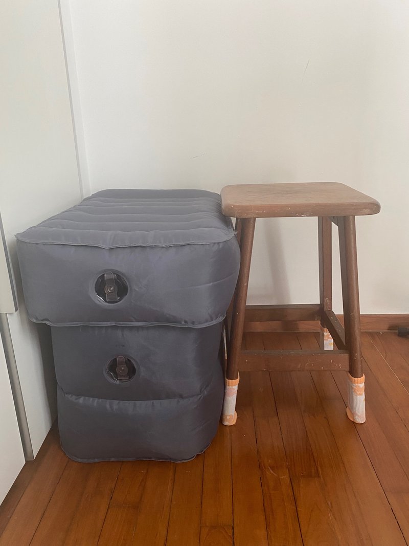 長時間飛行のお供に！フライトット｜エミリー