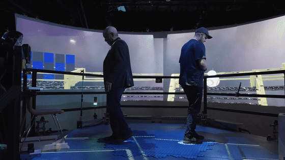 【VR】ディズニーがマット型のVR歩行デバイス「Holo Tile（ホロタイル）」を発表｜𝐑𝐞𝐜𝐚𝐥 (りかる)