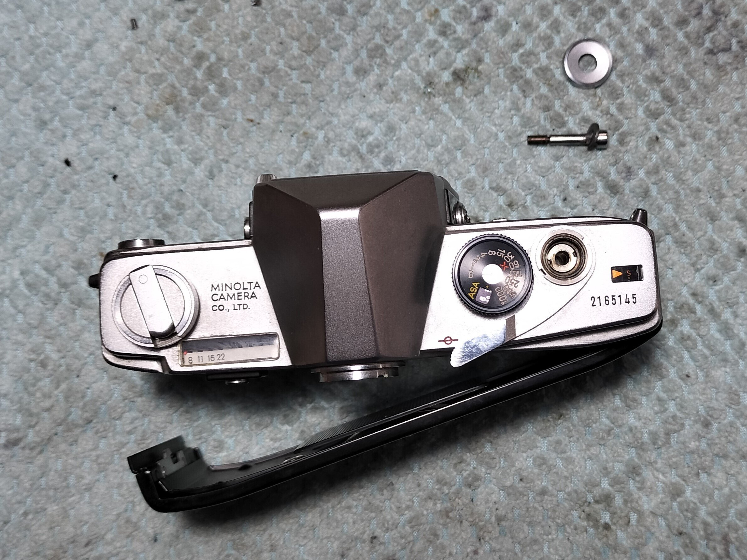 Minolta SR-7の分解|フィルムカメラ修理のアクアカメラ Minolta SR-7の分解|フィルムカメラ修理のアクアカメラ