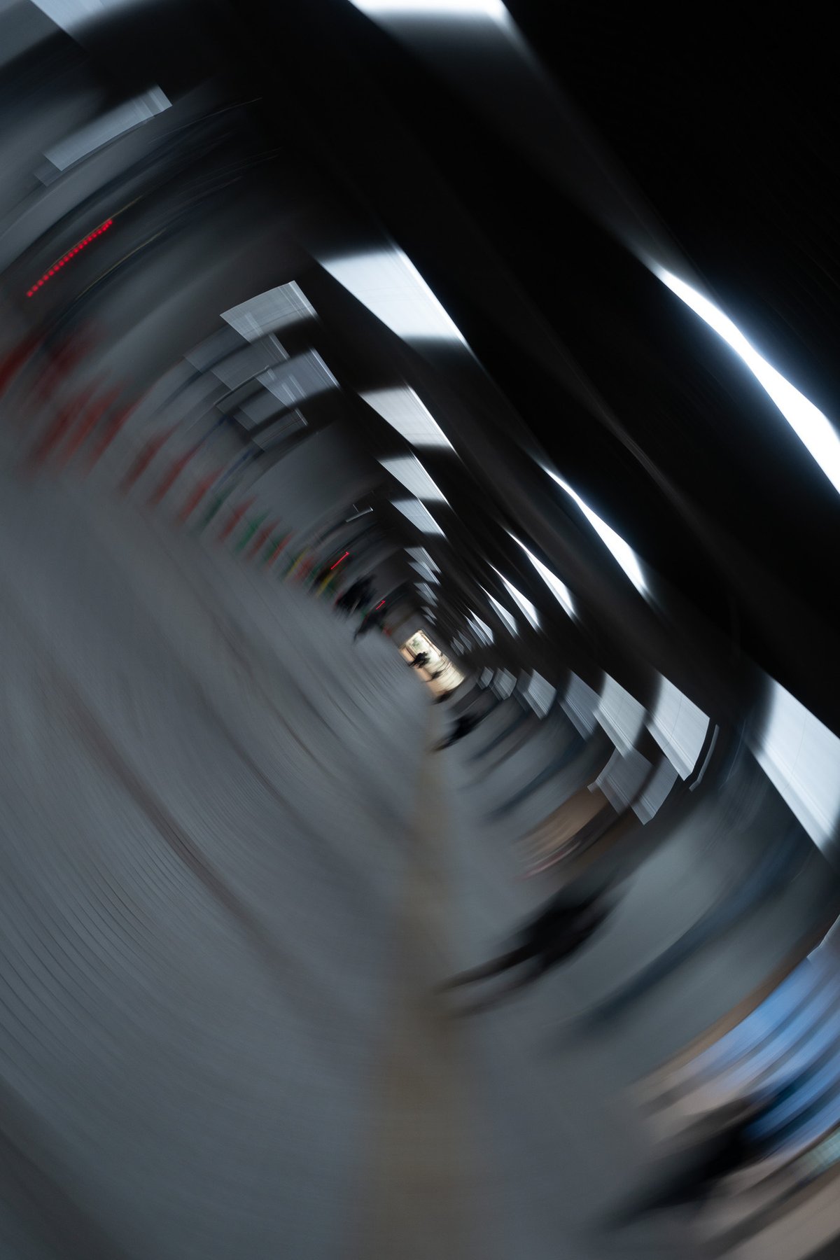 超現実的主義｜TORON FACTORY