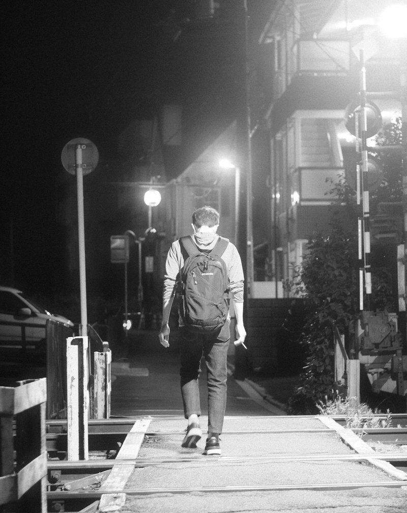 X-H2 ACROS+R 撮って出しで撮る、夜の京都。 ｜FUJIFILM X-H2 AI Micro-Nikkor 55mm f/2.8S｜Oto Hanada