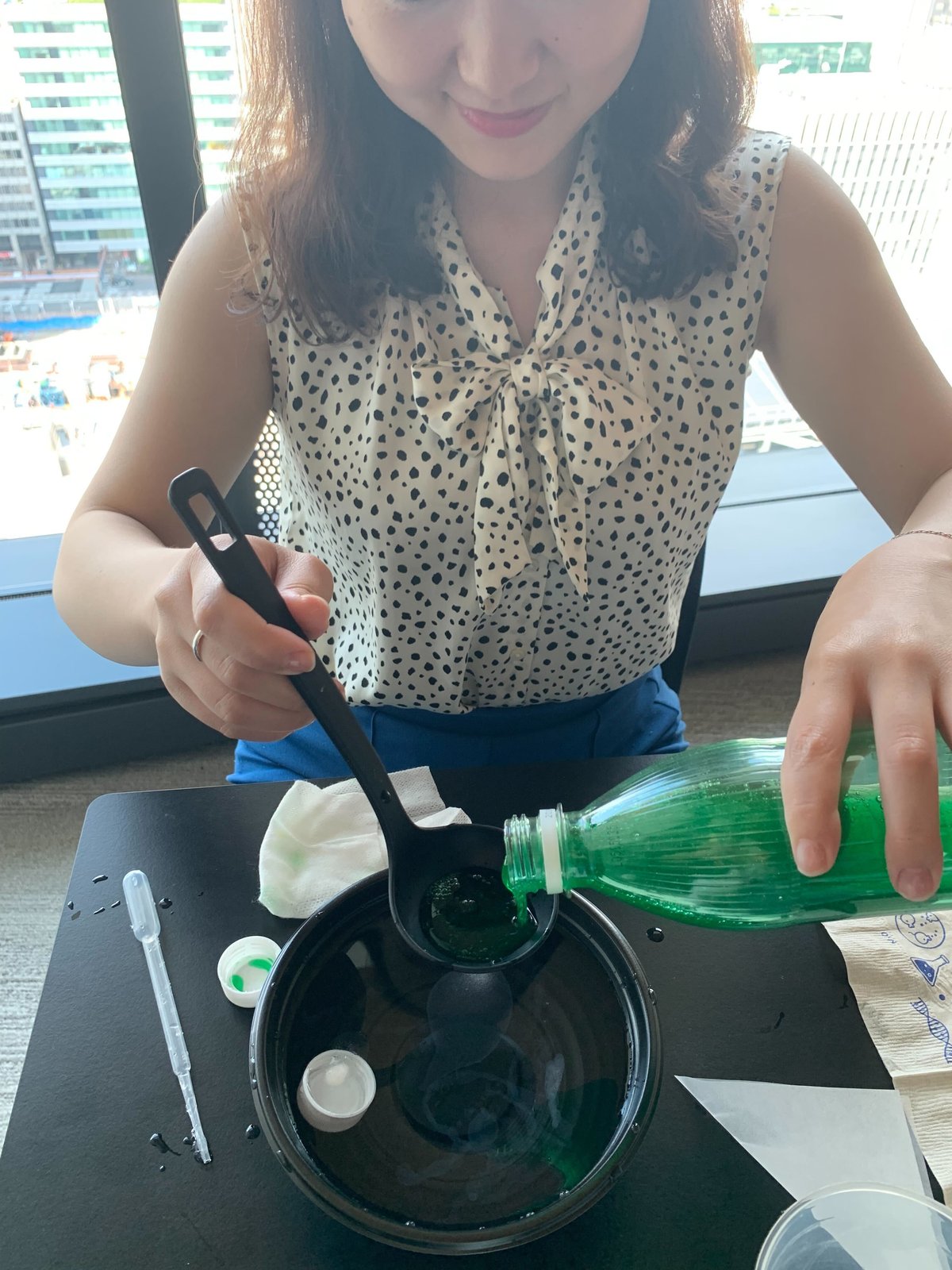 【簡単実験🥼】未来のペットボトル？掴める水を作っちゃおう ️💧｜エコラボnote/株式会社A-Co-Labo