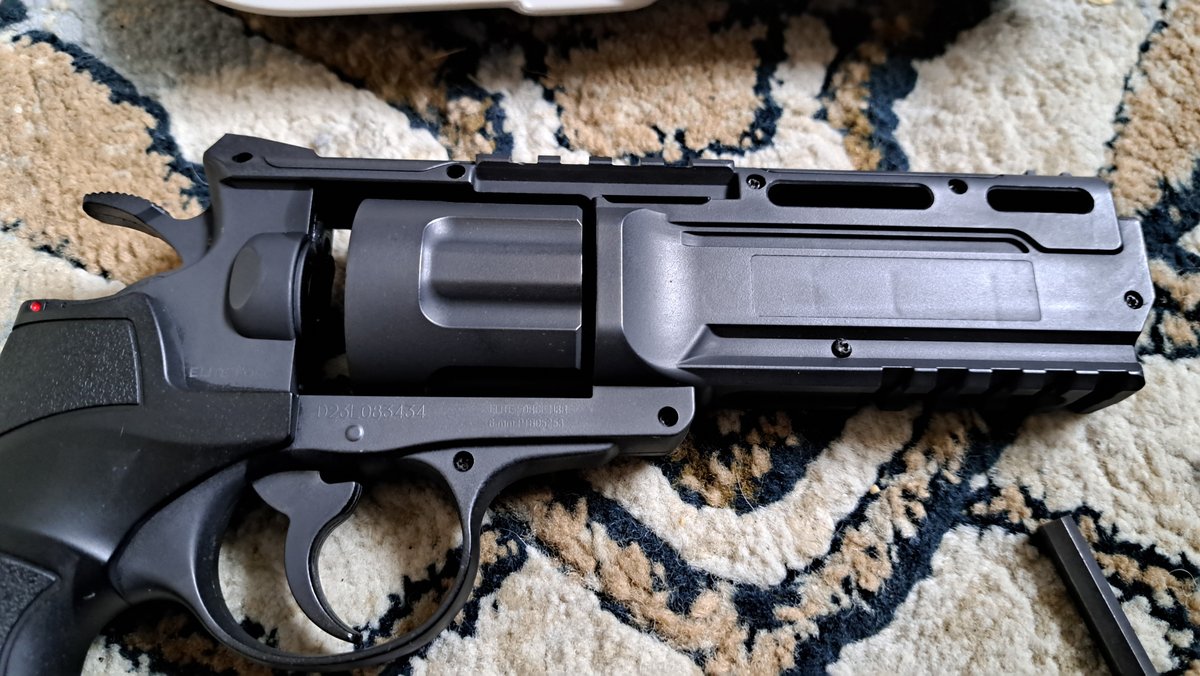 UMAREX ELITE FORCE H8R GEN2 CO2ガスリボルバー エアガンレビュー｜郭公