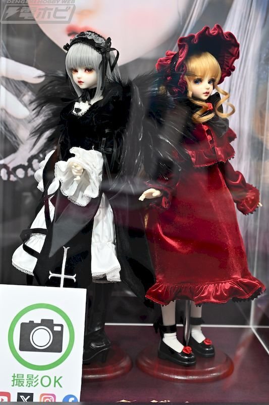 ローゼンメイデン』真紅と水銀燈、『モノノ怪』薬売り ローゼンメイデン』真紅と水銀燈、『モノノ怪』薬売り