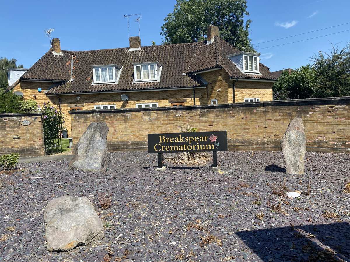 【SWEET聖地巡礼】ブライアン・コノリーの記念碑｜Riri