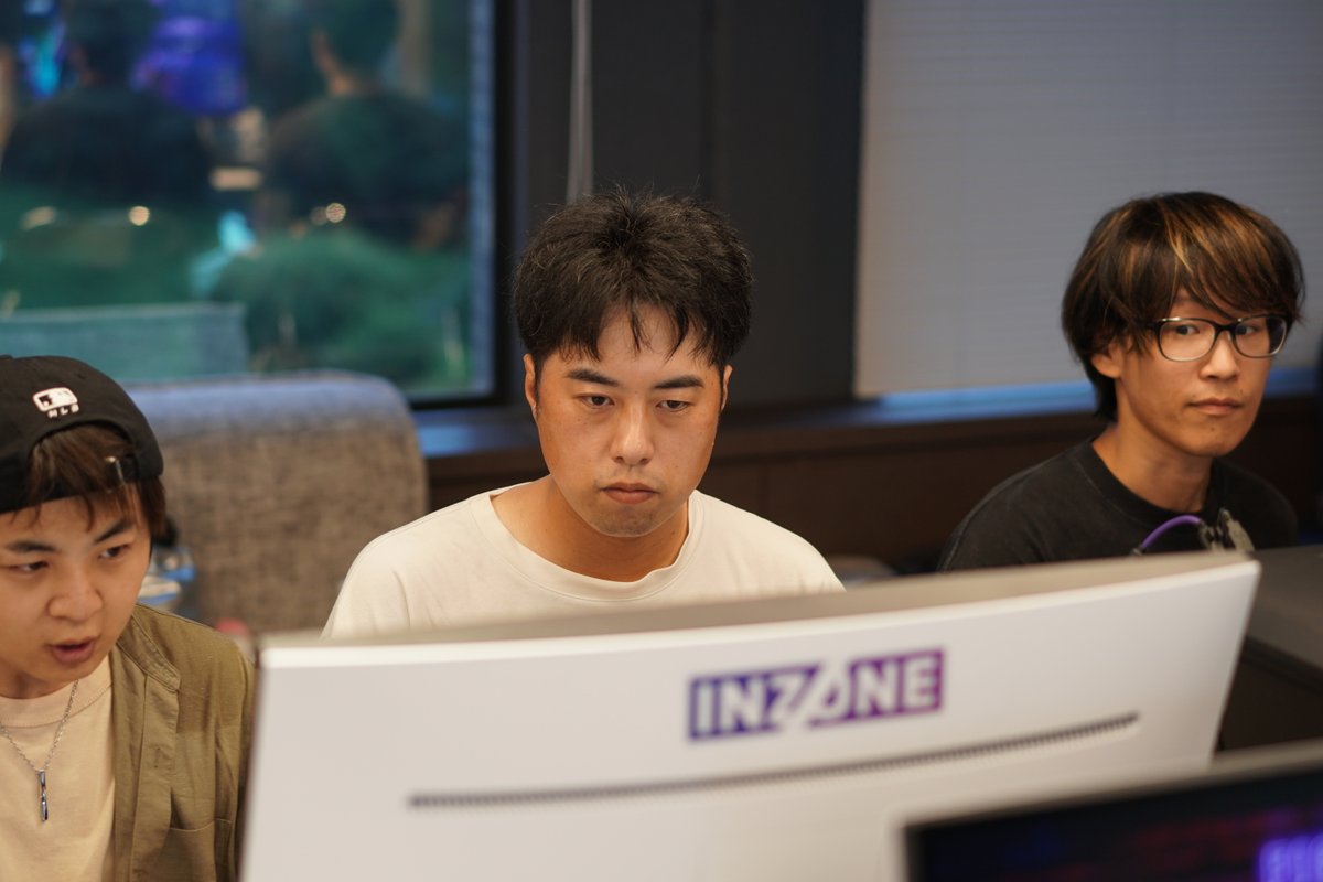 eスポーツ秘密基地に潜入！「REJECT HUB」にレジェンドプレイヤーが集結｜ソニー株式会社｜広報note