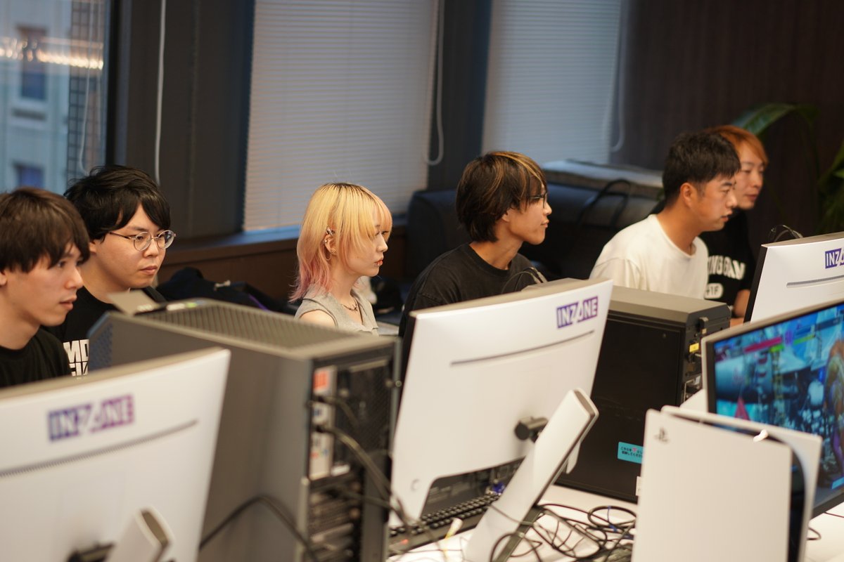 eスポーツ秘密基地に潜入！「REJECT HUB」にレジェンドプレイヤーが集結｜ソニー株式会社｜広報note