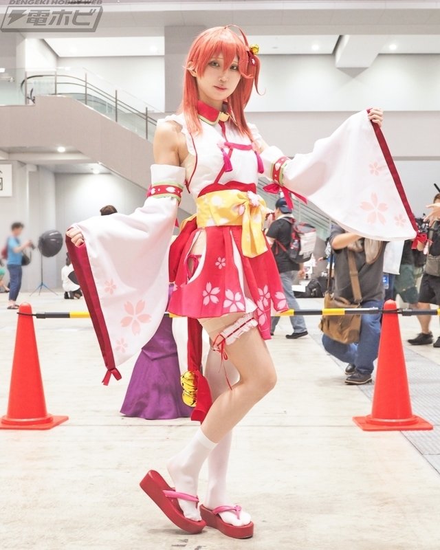 【C104】コスプレ写真レポート①伊織もえさん扮する『NIKKE』バイパーも！『ホロライブ』『このすば』『ワンピース』『原神』など！1日目 ...