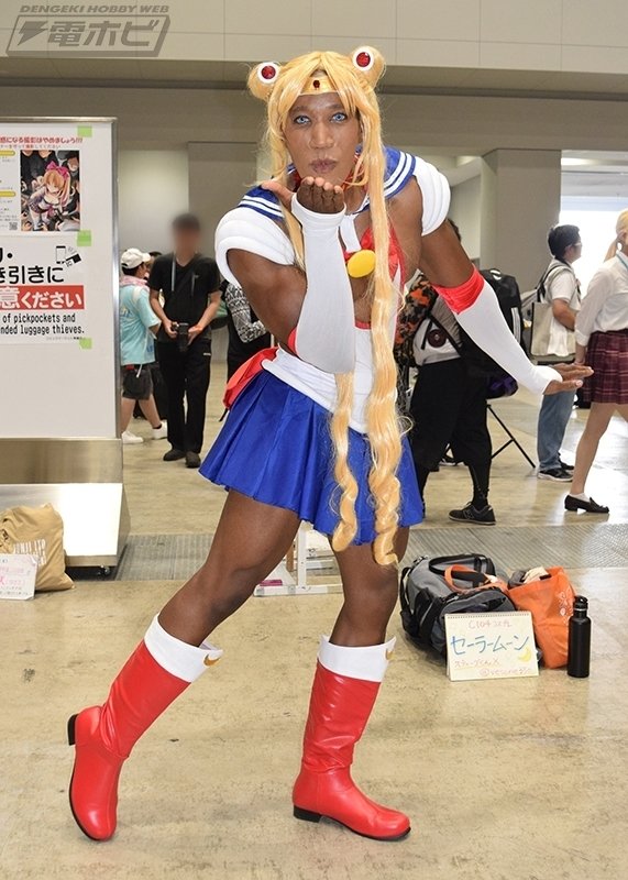 【C104】コスプレ写真レポート①伊織もえさん扮する『NIKKE』バイパーも！『ホロライブ』『このすば』『ワンピース』『原神』など！1日目（2024年8月11日）編【コミケ104／2024夏 ...