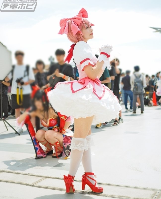 【C104】コスプレ写真レポート①伊織もえさん扮する『NIKKE』バイパーも！『ホロライブ』『このすば』『ワンピース』『原神』など！1日目（2024年8月11日）編【コミケ104／2024夏 ...